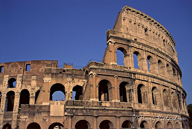 Italy: roma-colliseum-1_ni-pr